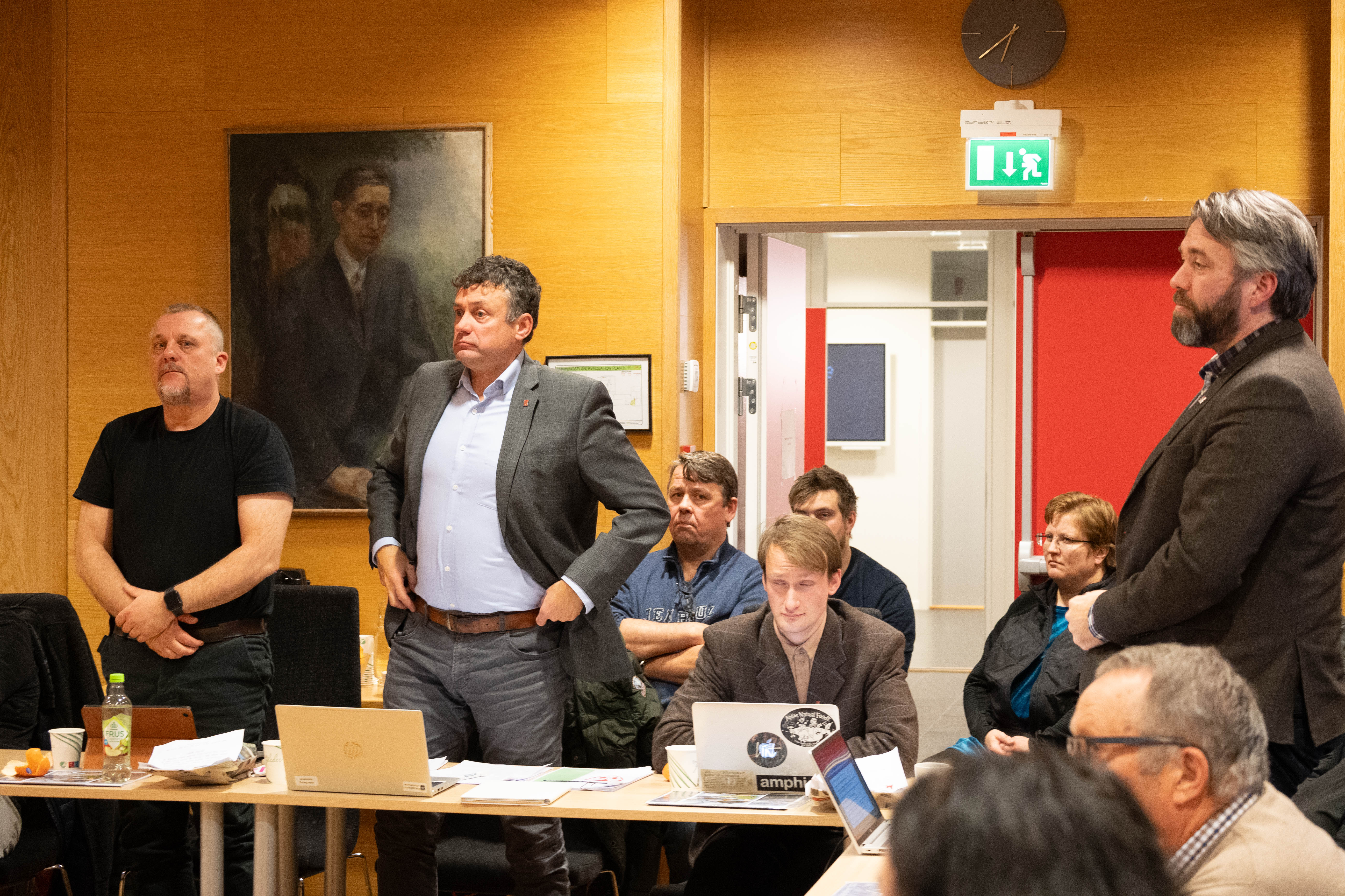 Harde frontar i debatt om Fylkesveg 541